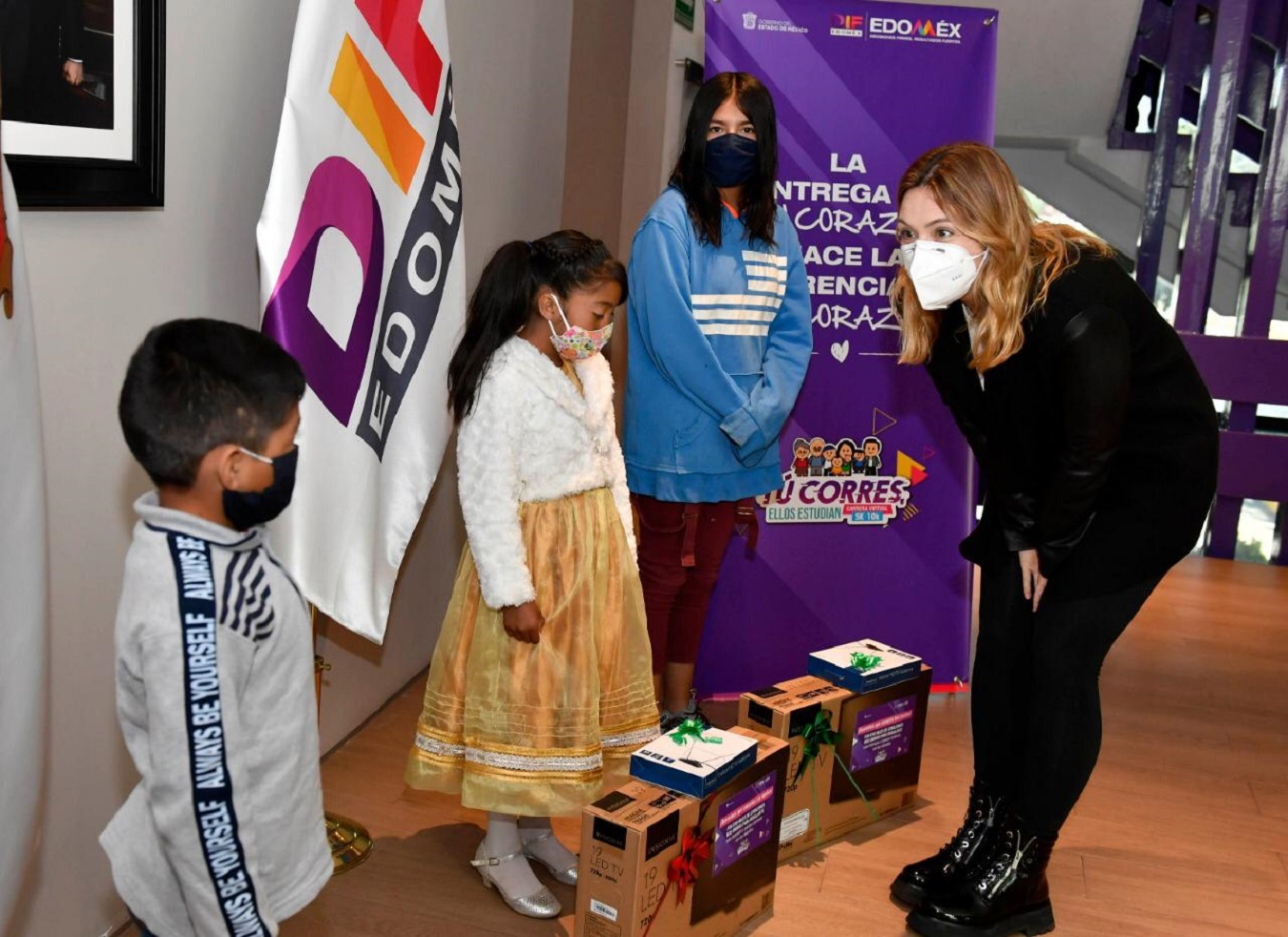 Apoya Fernanda Castillo Desarrollo Educativo de 200 Niñas y Niños con ...